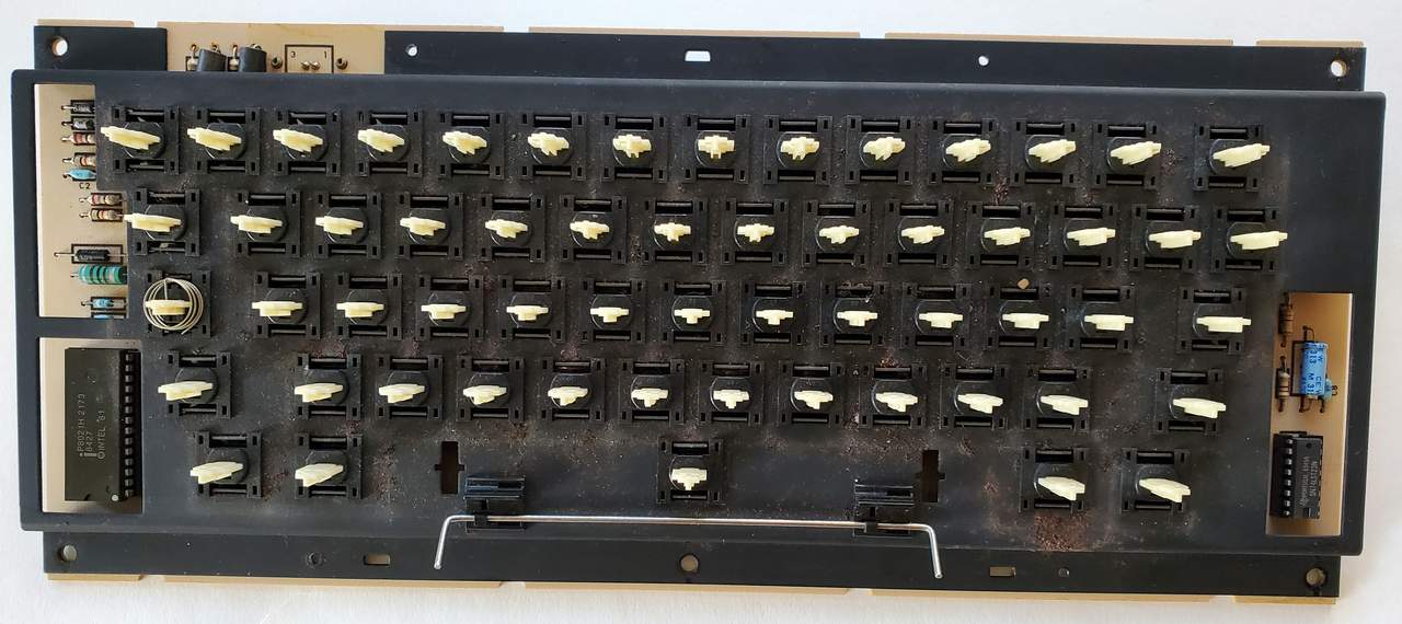 M0110 Keyboard Disassembly | MacRumors Forums