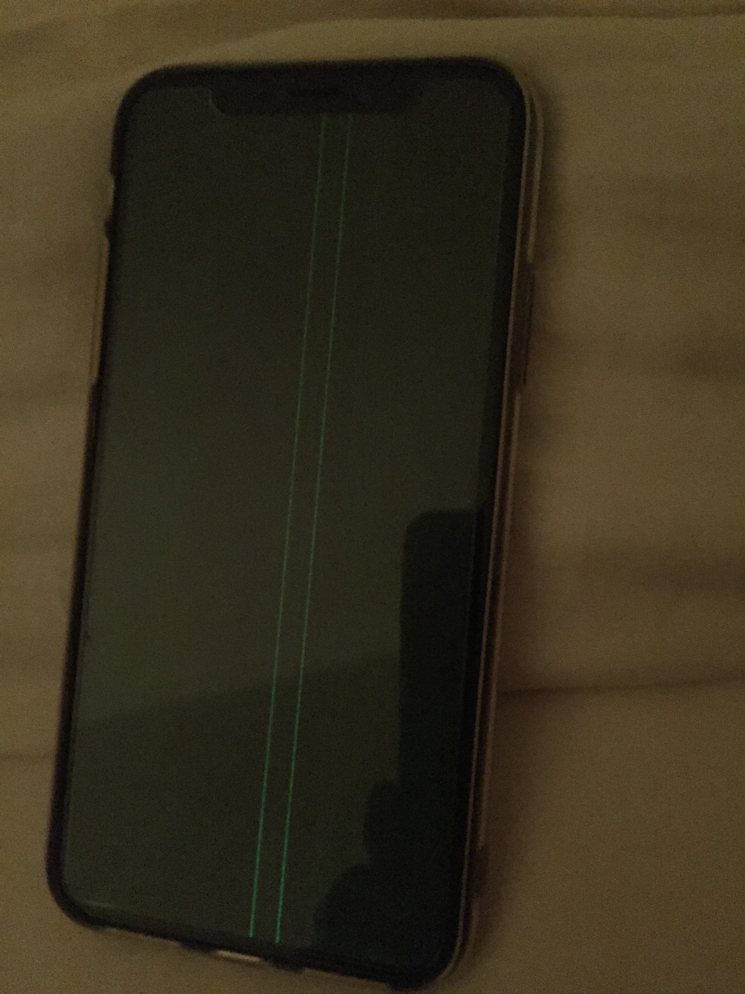 iPhoneX with screen defect 3 month after warranty | MacRumors Forums