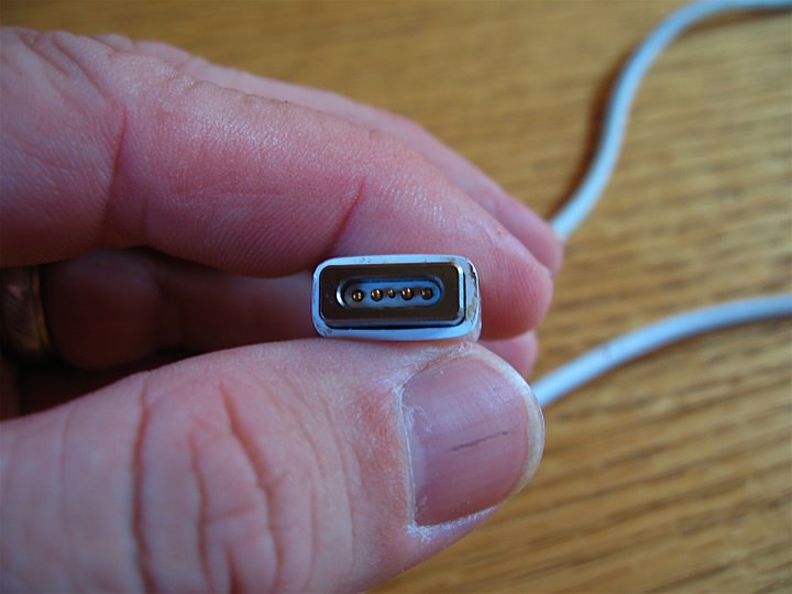 MagSafe End Plug failure (bad pin spring) | MacRumors Forums