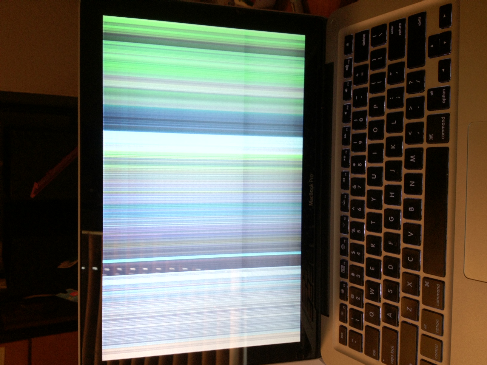 Vertical Lines On 13 In Macbook Pro MacRumors Forums