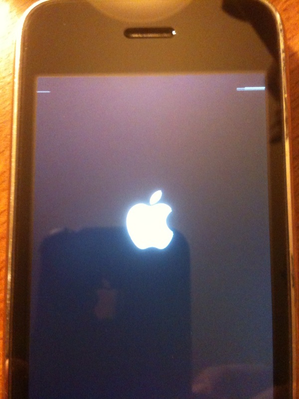 Are these stuck pixels or what? | MacRumors Forums